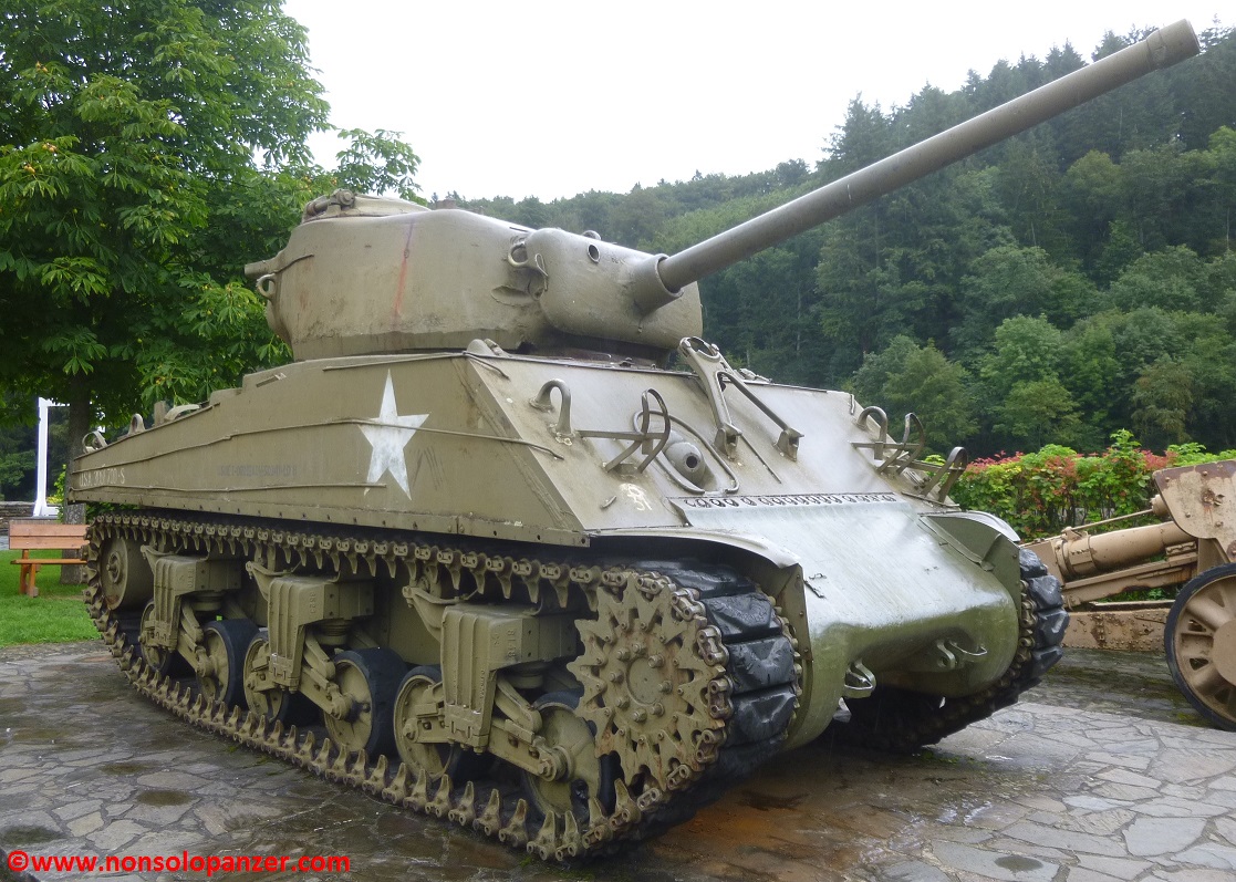 02 Sherman M4A3 Clervaux – NonSoloPanzer
