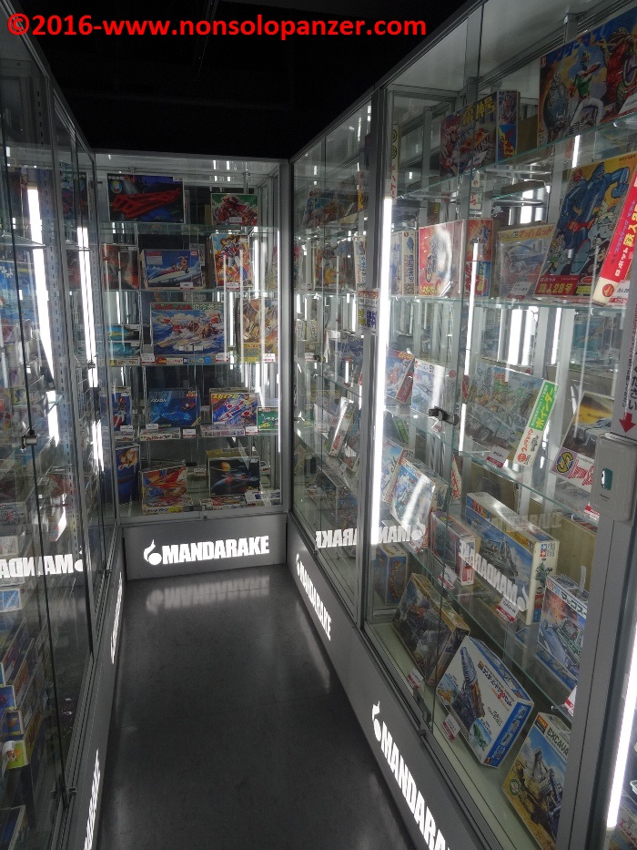 02 Mandarake Model Kits – NonSoloPanzer