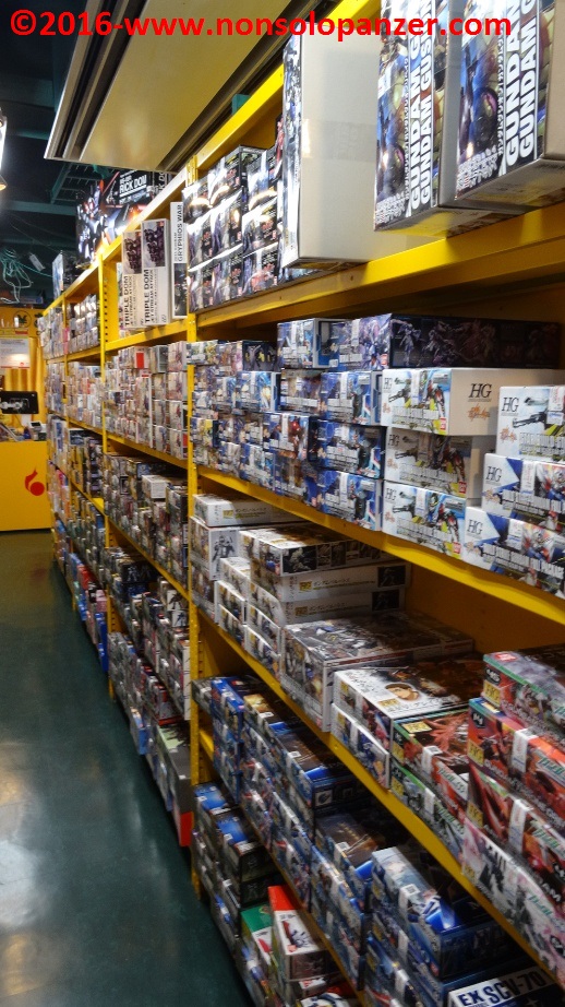 21 Mandarake Model Kits – NonSoloPanzer